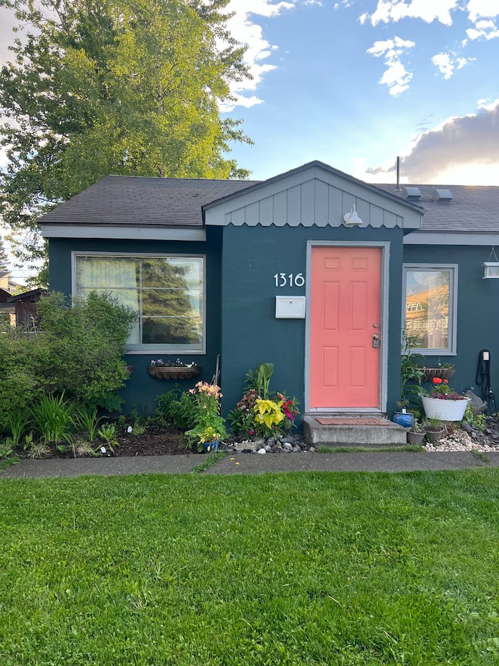 Fairview Bungalow - Anchorage, AK
