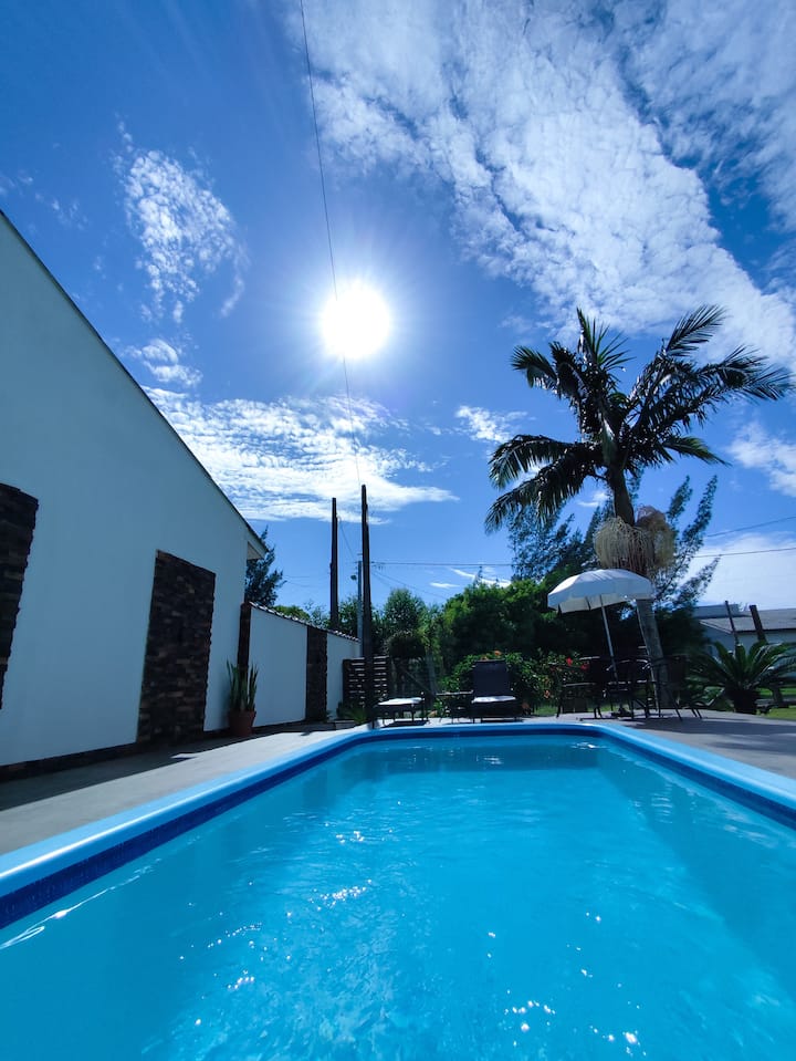 Casa Aconchegante Com Piscina. - Arroio do Sal