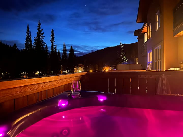 Family Friendly 6bed•steps To Village/lift•hot Tub - Sun Peaks Resort, BC