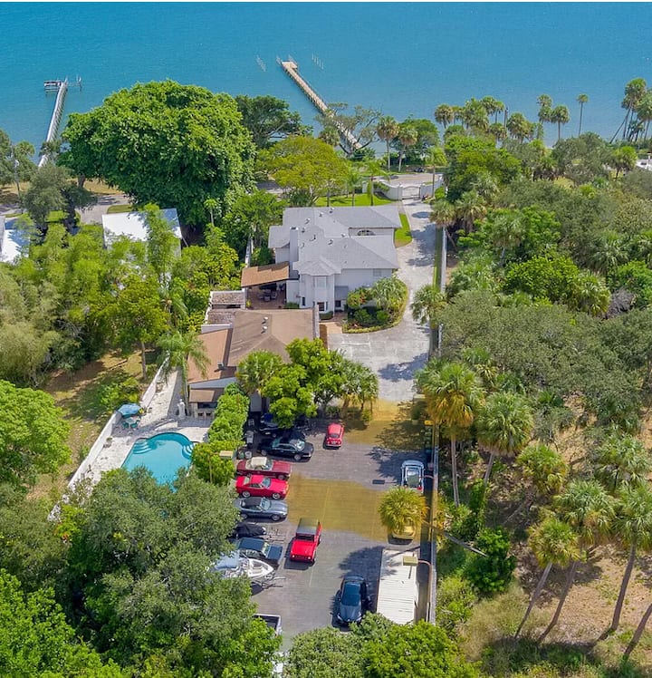 Waterfront Mansion/private Beach /Pool /Boat Dock - The Bahamas