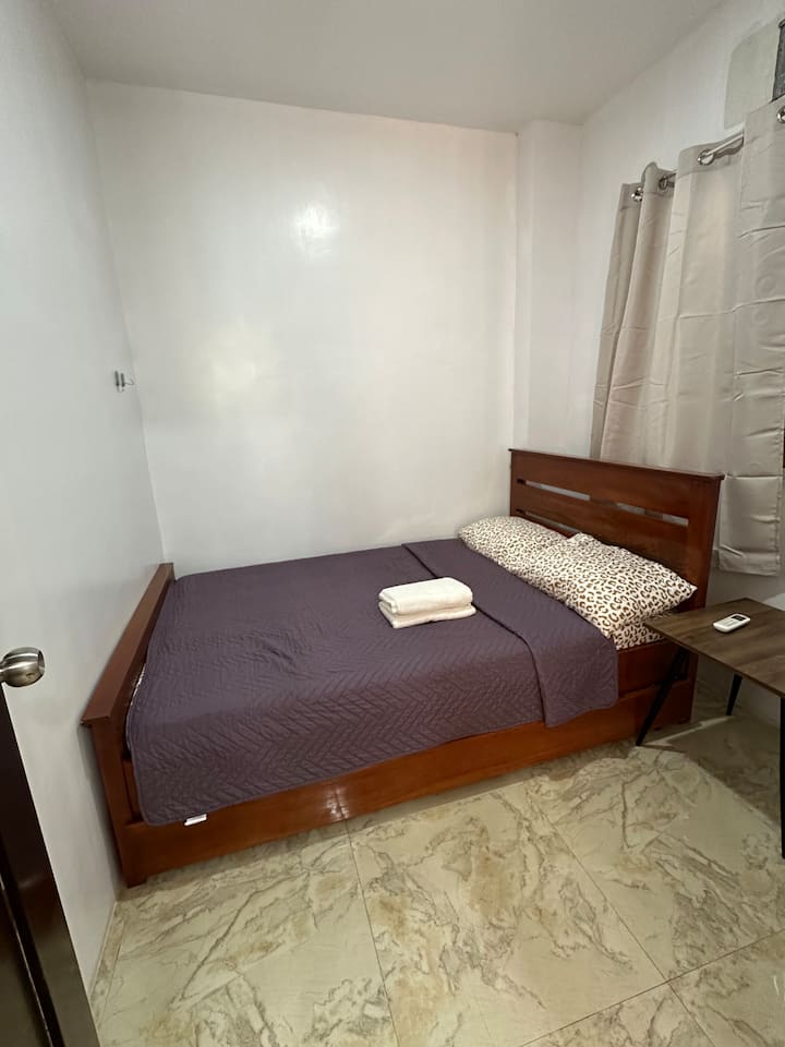 Rams - One Bedroom Apartment Unit 2a -