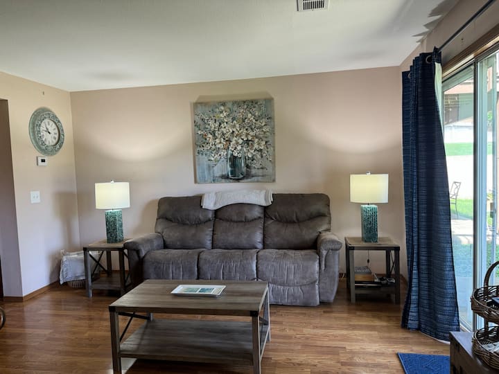 Cozy Retreat On Lake Taneycomo - FireFall, Branson