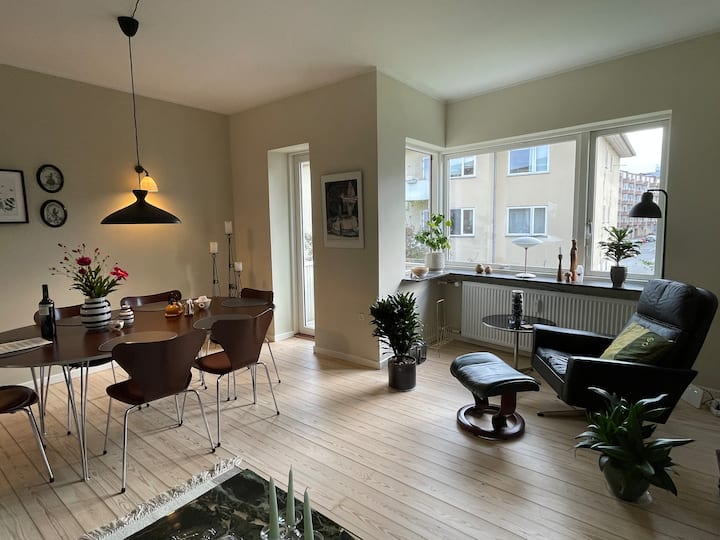 Nyrenoveret Lejlighed I Aarhus C - Aarhus