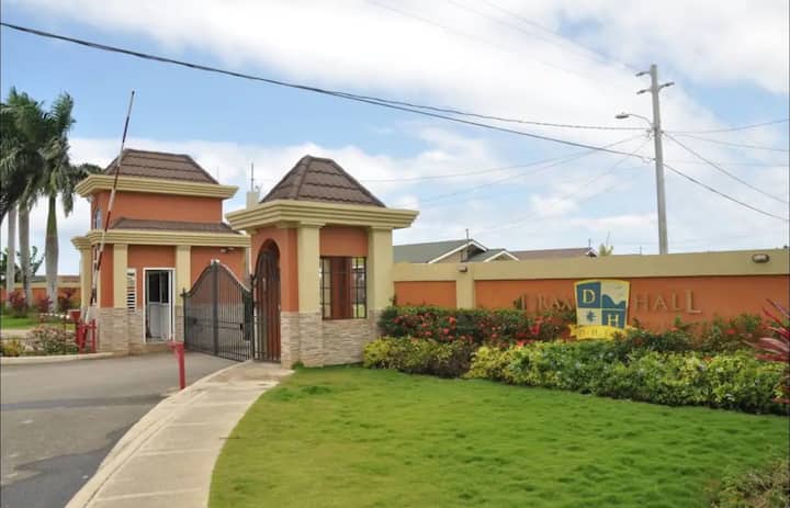 Cozy Home In St. Ann’s Bay - Jamaica