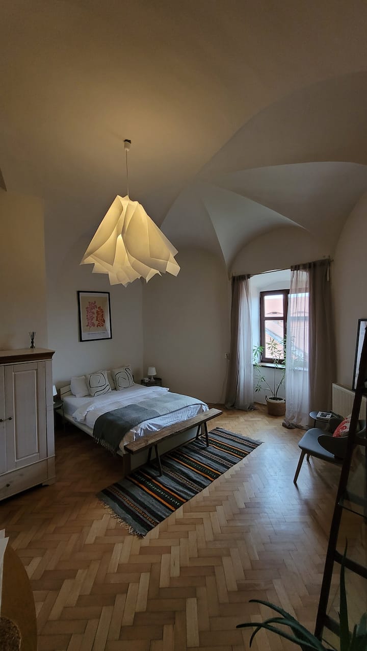 Cozy Apartment In The Old Tower - Sybin