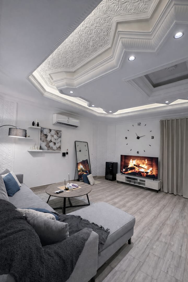 استديو دخول ذاتي (العقيق) - Riyadh