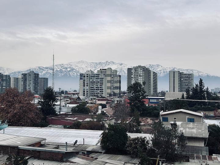Andes View, W/ Parking+ Heating, A/c, 63 M² - Santiago