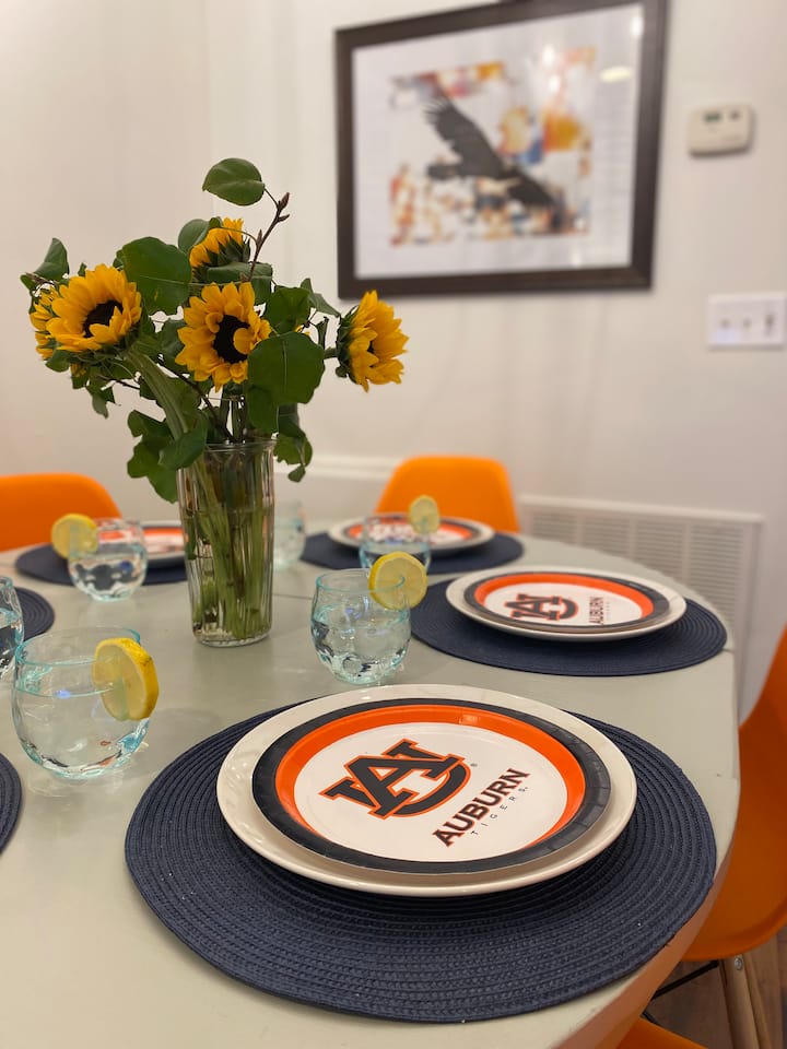 Jet’s Hangar - Auburn, AL