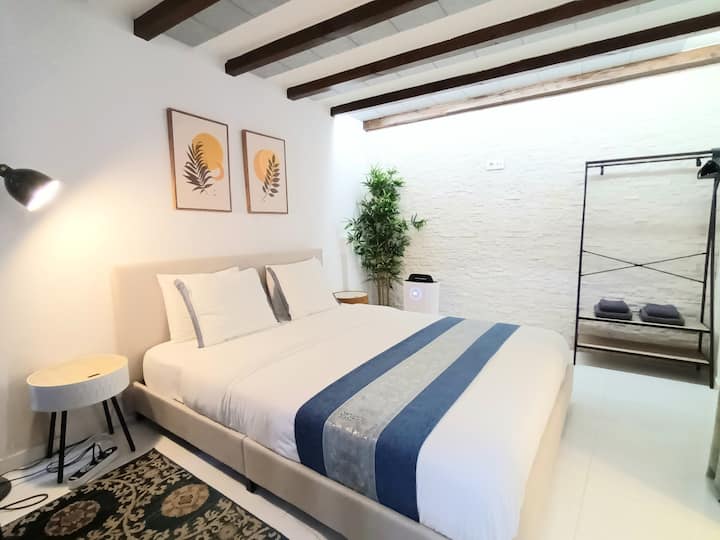 Charmed & Chic Alfama Apartment - Ajuda