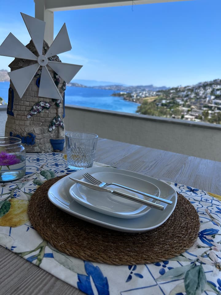 Deniz Manzaralı 2+1 Villa - Yalıkavak