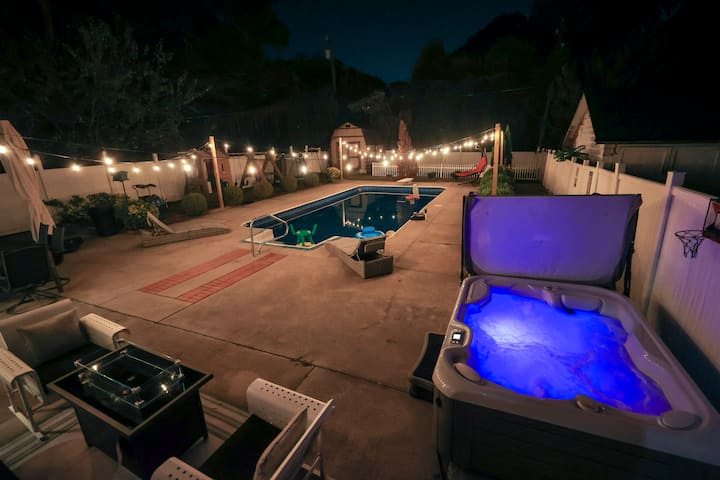 Fun Home W/ Backyard Oasis | Near Downtown Gso! - Greensboro, NC