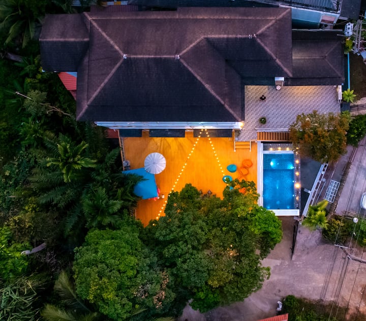 Pool Villa The Rich House 6 Bedrooms 16 Adults - Ao Nang