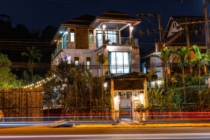 Villa The Rich House 6 Bedrooms 16 Adults - Ao Nang
