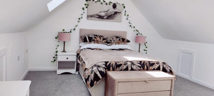 Beautiful 3 Bed Hse With Parking And Garden - Bognor Regis