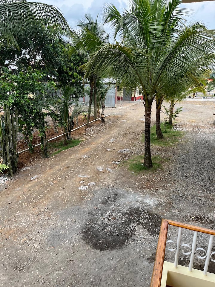 Un Lugar Tranquilo Para Disfrutar Y Descansar. - Orellana