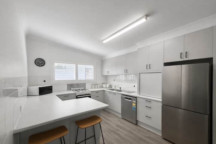 Stay On San Mateo- Sleeps 7- Mildura - Mildura