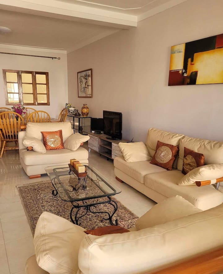 Bungavilia House - Cabo Verde - Praia