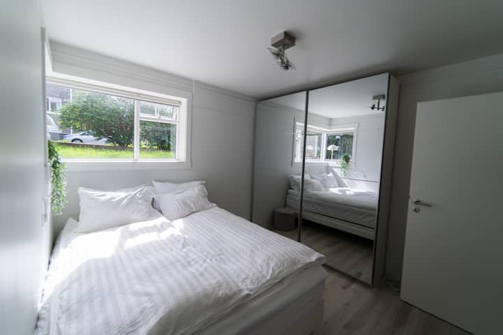 Cozy Apartment Downtown - 레이캬비크