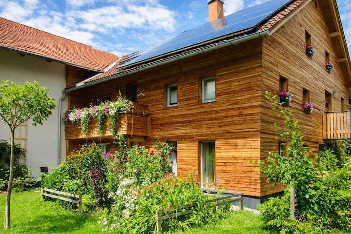 Allgäu: 91m² Apartment By Neuschwanstein + Garden - Marktoberdorf