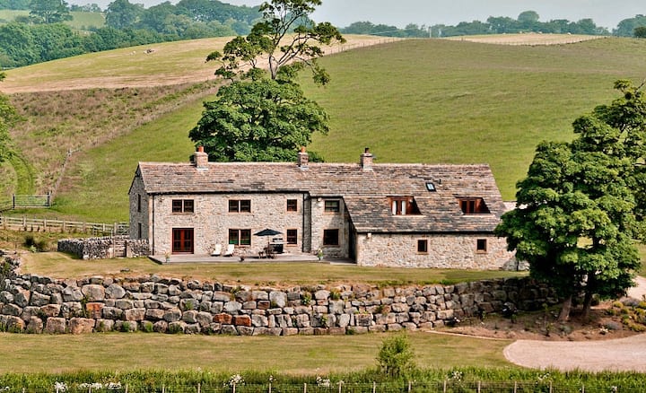 Secluded Luxury Country Home | Sleeps 14 Guests - Skipton