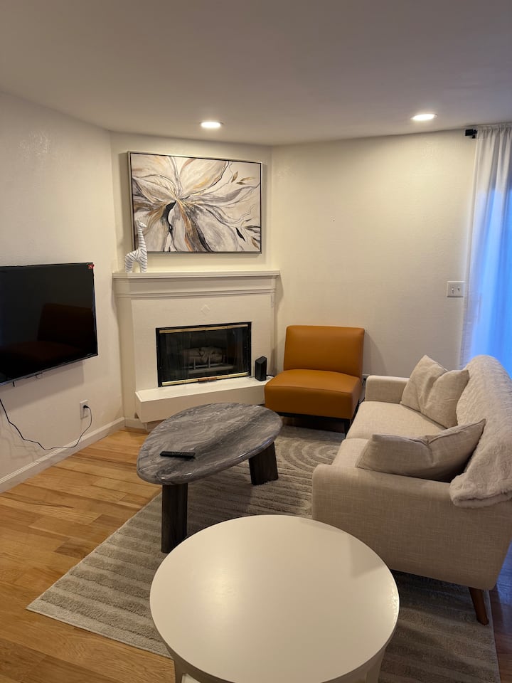 Stylish Winter Stay - 2bd 2 Bath Cozy Place - Aurora, CO