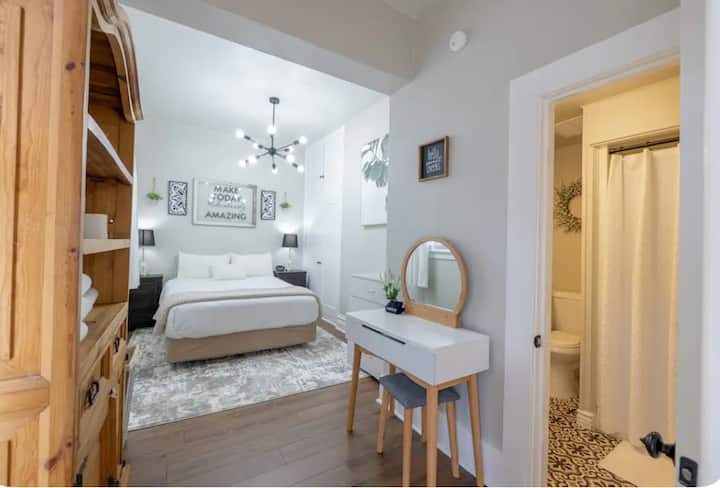 The Flat On 5th-walk To Dt! - Coeur d'Alene, ID