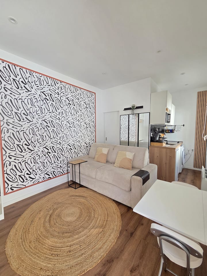 Le Charme Rosé, Studio Accueillant, Près De Paris - Villejuif