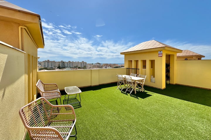 Impresionante áTico Con Garaje - Rincón de la Victoria