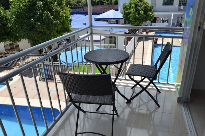 Vive Y Disfruta Tus Vacaciones - Melgar