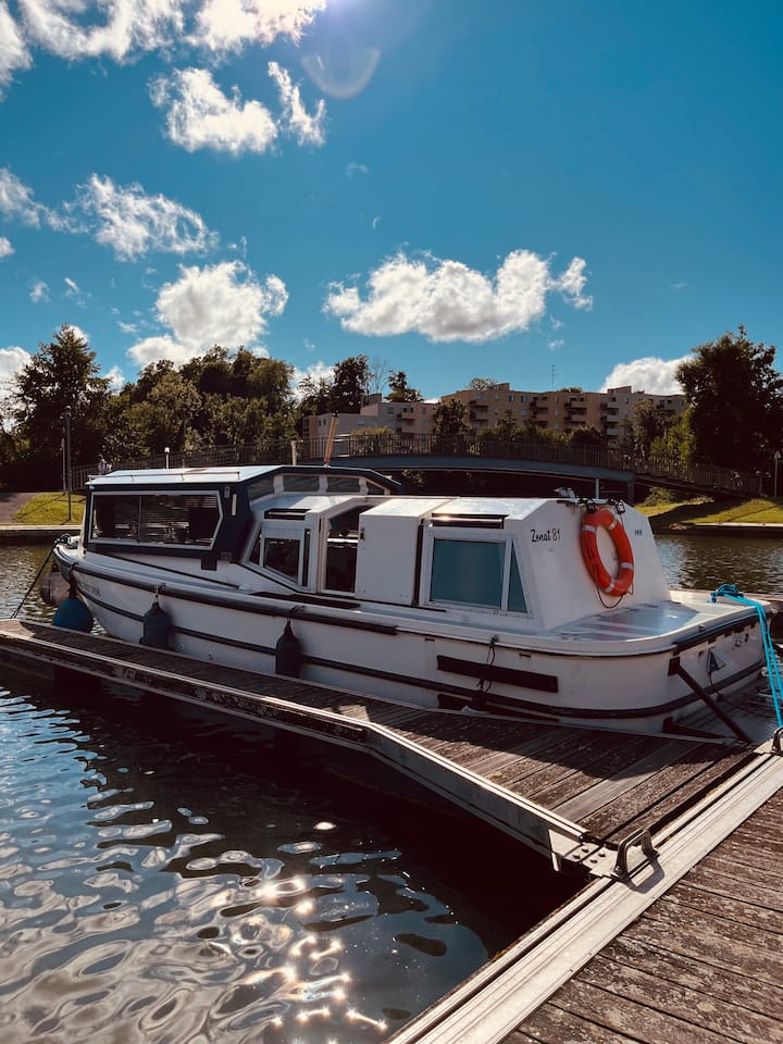 Logement Insolite - Bateau - Charleville-Mézières