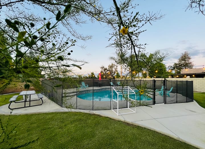 Perfect Getaway - Bakersfield, CA