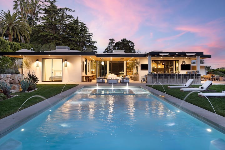 The Starlite House
California Cool Resort Living - Montecito, CA