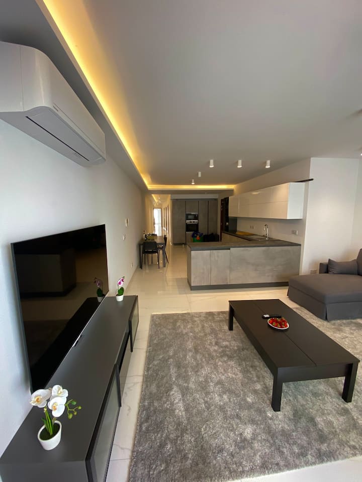 Sliema Three Bedrooms Apartment - Malta