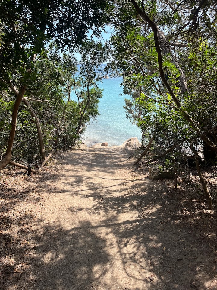 Mini Villa,vue Mer,plage à 500-650m à Pied,4/6pers - Golfe de Santa Giulia