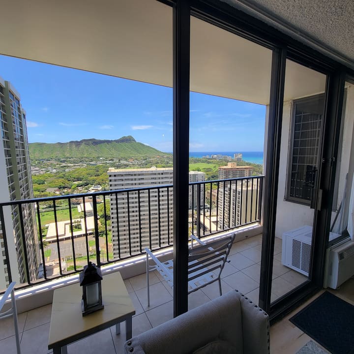Diamond View From Waikiki Banyan - オアフ島, HI