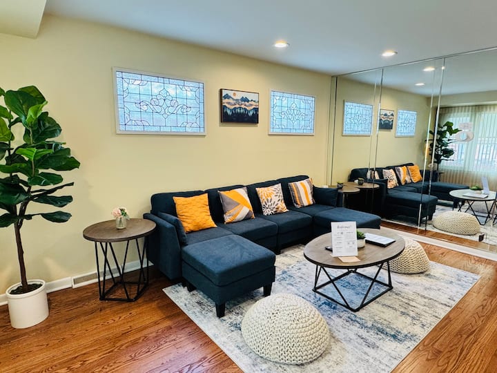 3br Vintage Apt Back Yard Walk To Mckinley Park - Englewood - Chicago