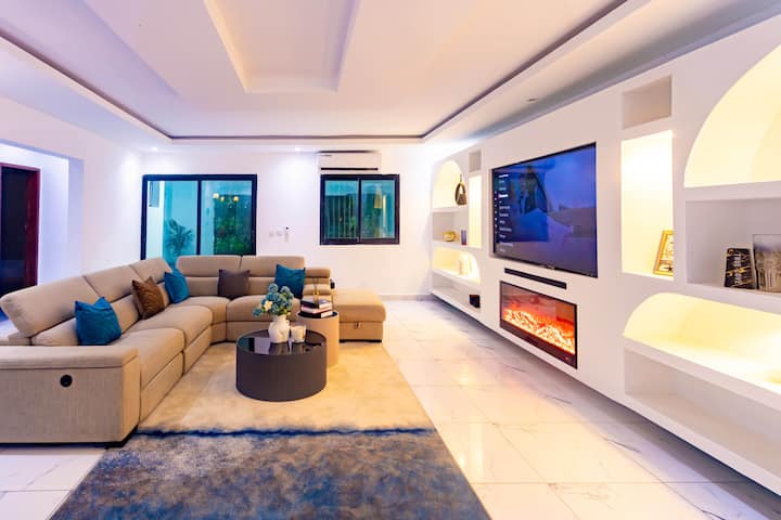 Luxueuse Villa Avec Piscine - Abidjan
