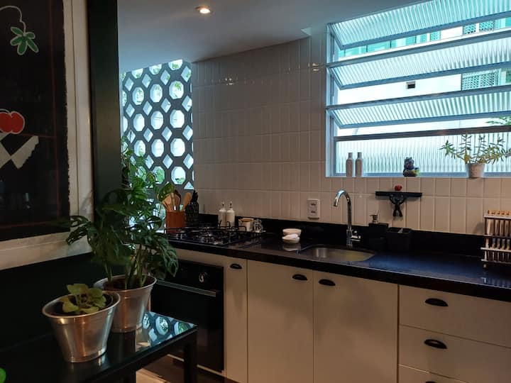 Charming Room In Leblon - Ipanema