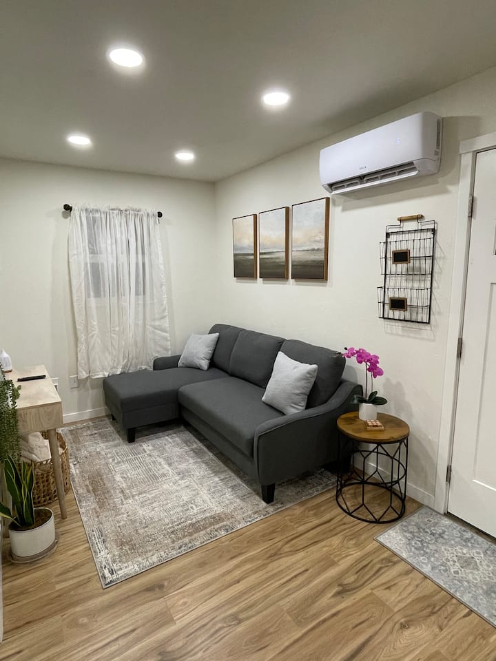 Serene Guest Cottage - Medford, OR