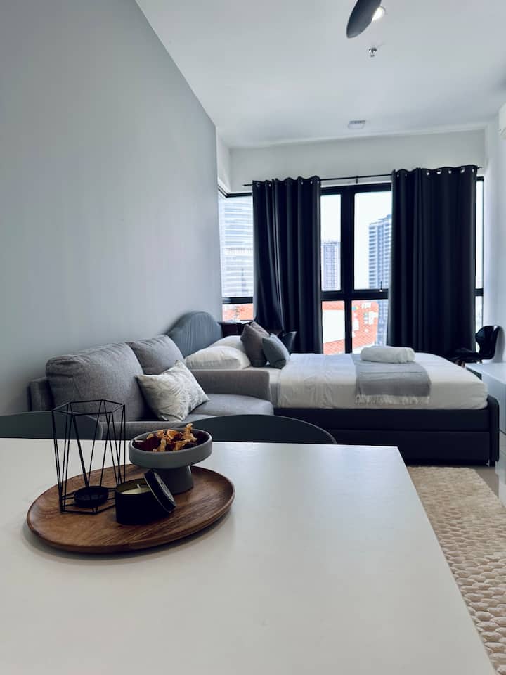 Highparkstudio Near Lincoln, Paradigm Mall, Unitar - 프탈링자야
