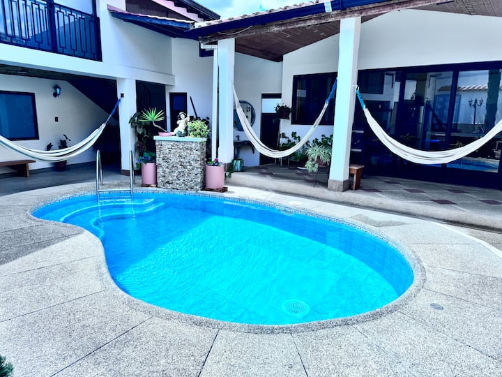 Nuestra Casa / A 3 Cuadras Del Parque Central - Vilcabamba