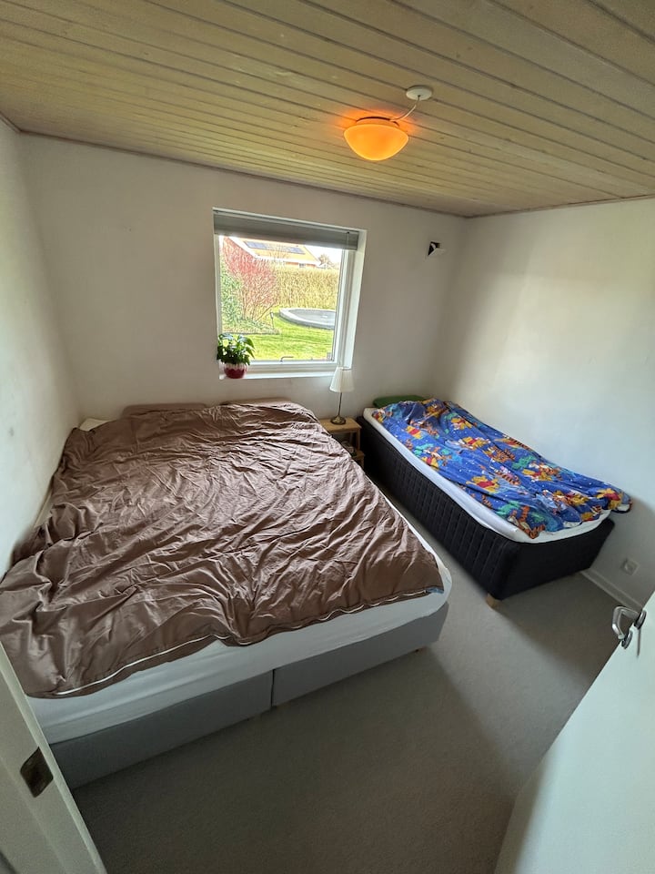Børnevenligt Hjem Med Stor Have, Tæt På Legoland - Billund