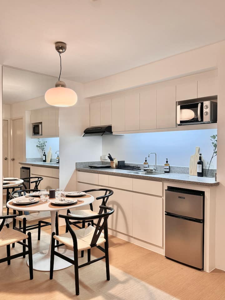 1br + Sofa Bed In Cebu It Park Pool-wifi-netflix - Cebu