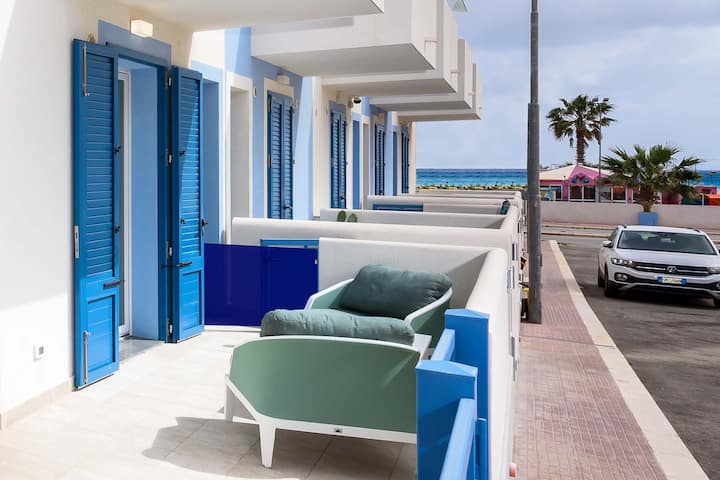 New Bright Modern Apartment On The Beach - San Vito Lo Capo