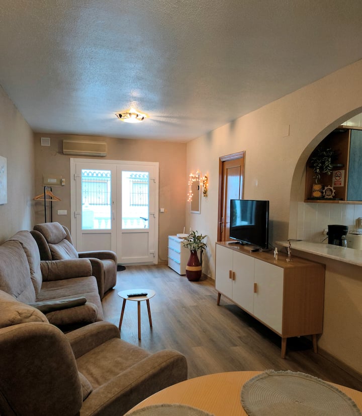 Holiday Home Valentin Für 4+(2 Persone Zubuhen) - Torrevieja