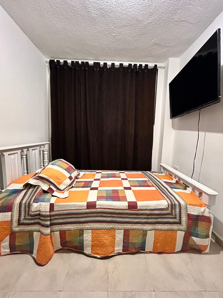 Habitación Para Una Persona Con Baño Exclusivo - Cartagena