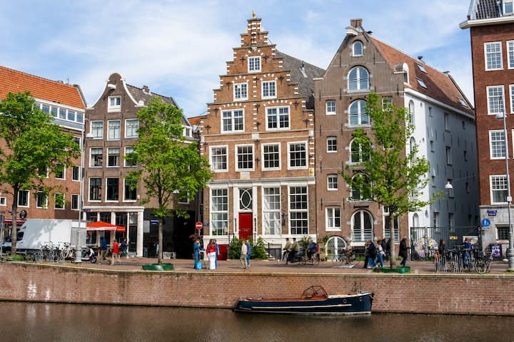 Wijnkopershuis Hendricksz - 17th Century House - Amsterdam