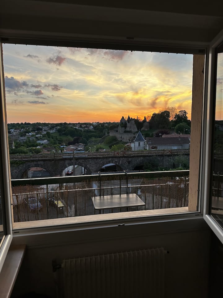 Vue Sur Château De Bressuire - Bressuire