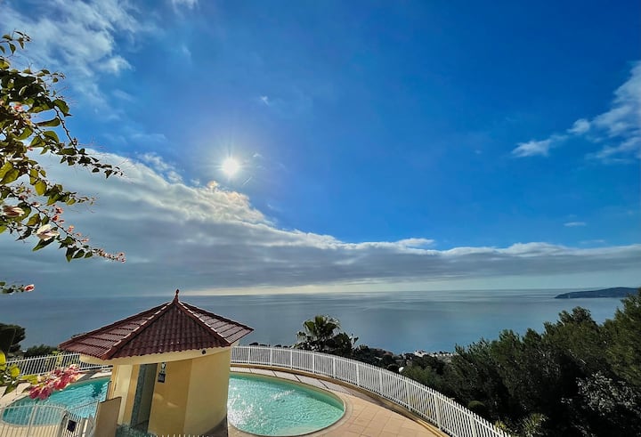 Sublime Studio Vue Mer & Piscine - Cap-d'Ail