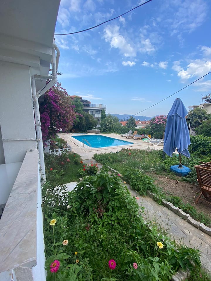 1+1doğayla Iç Içe Havuzlu Sitede - Marmaris